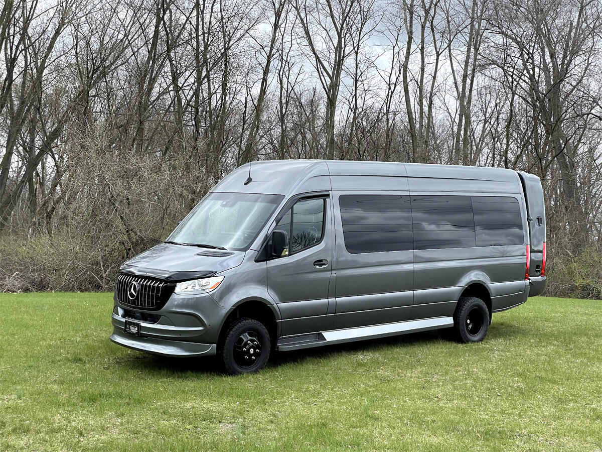 Revolution 170 | Deluxe Series | Custom Luxury Sprinter Vans